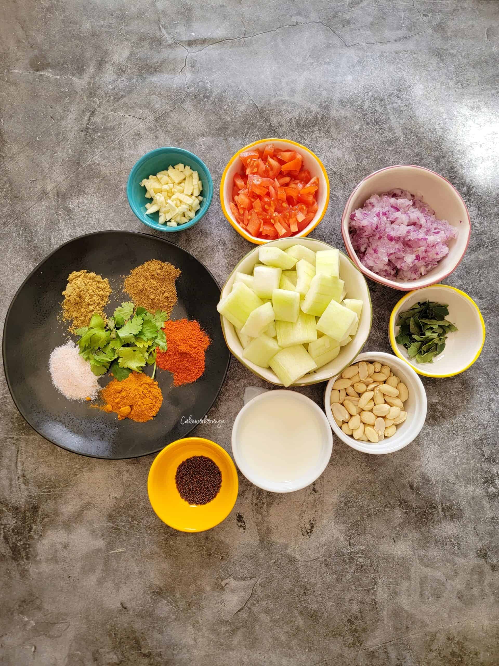 Sorakkai Gravy Recipe | Bottle Gourd Curry with Milk - Cakeworkorange