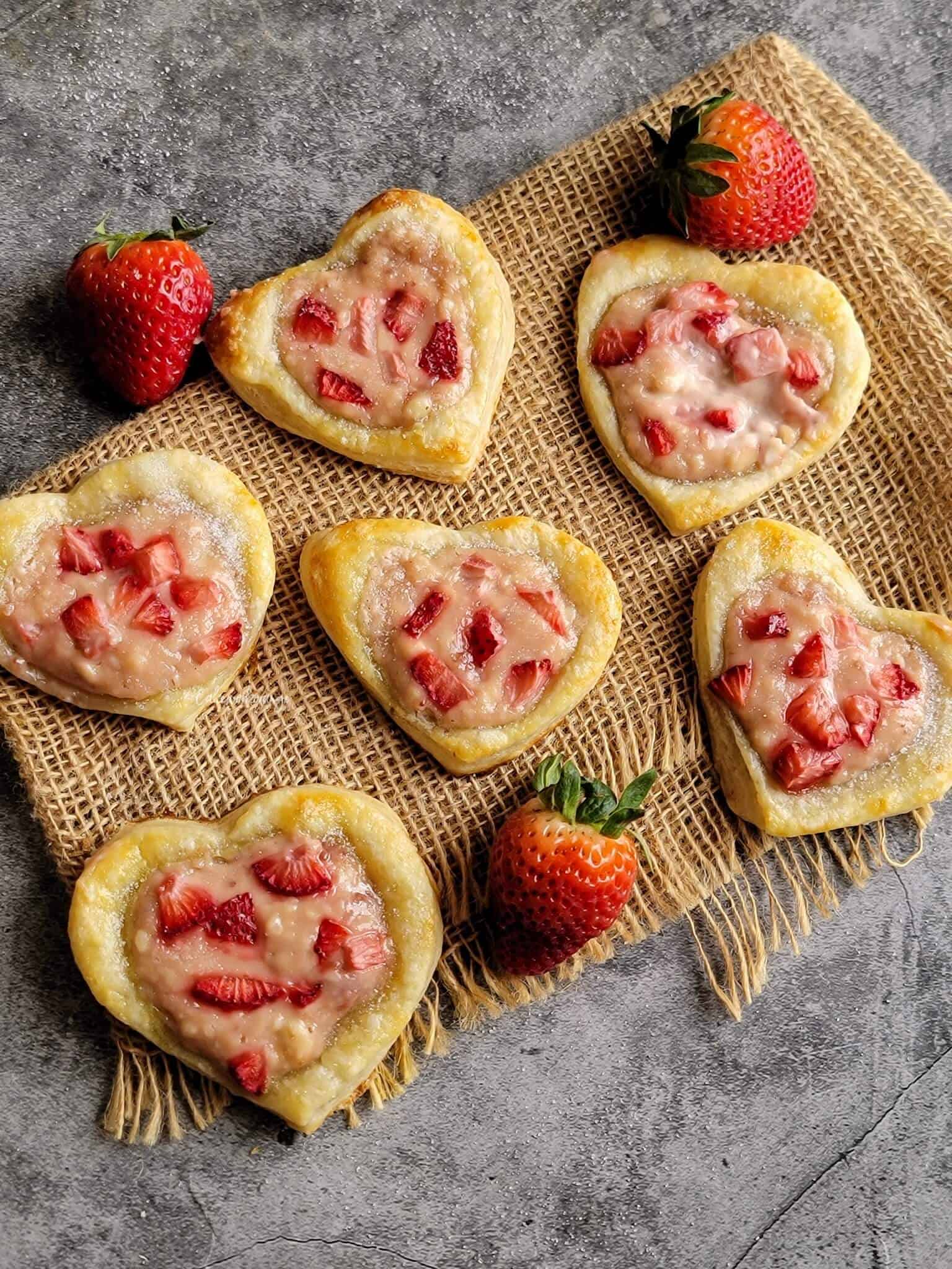 Easy Strawberry Jam Puff Pastry Hearts - Cakeworkorange