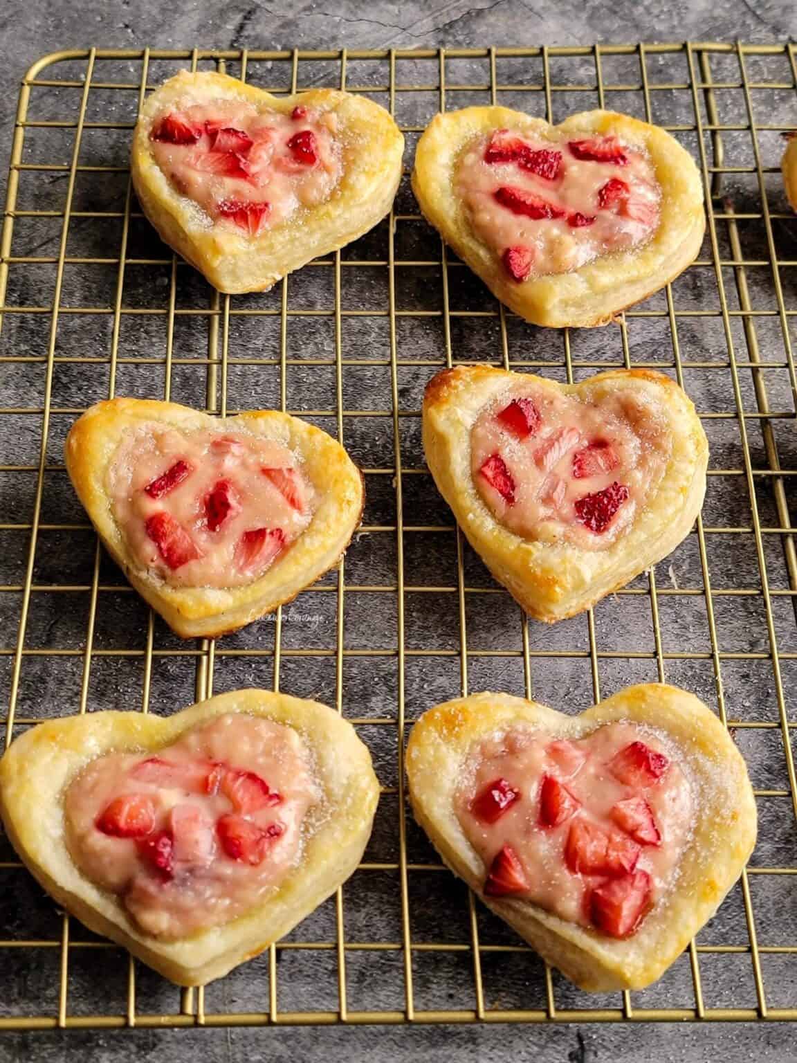 Easy Strawberry Jam Puff Pastry Hearts - Cakeworkorange