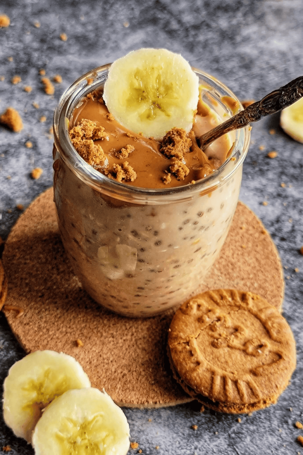 Easy Biscoff Overnight Oats for Breakfast - Cakeworkorange