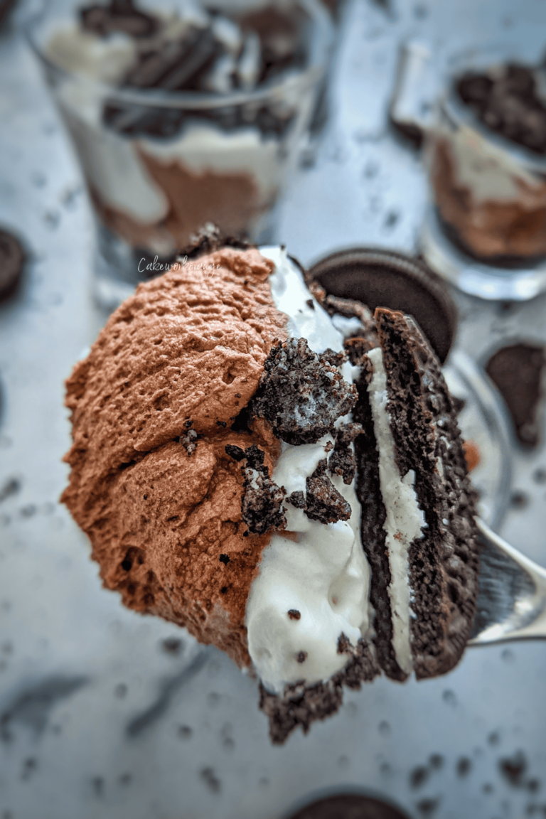 3 Ingredient Oreo Chocolate Mousse - Cakeworkorange